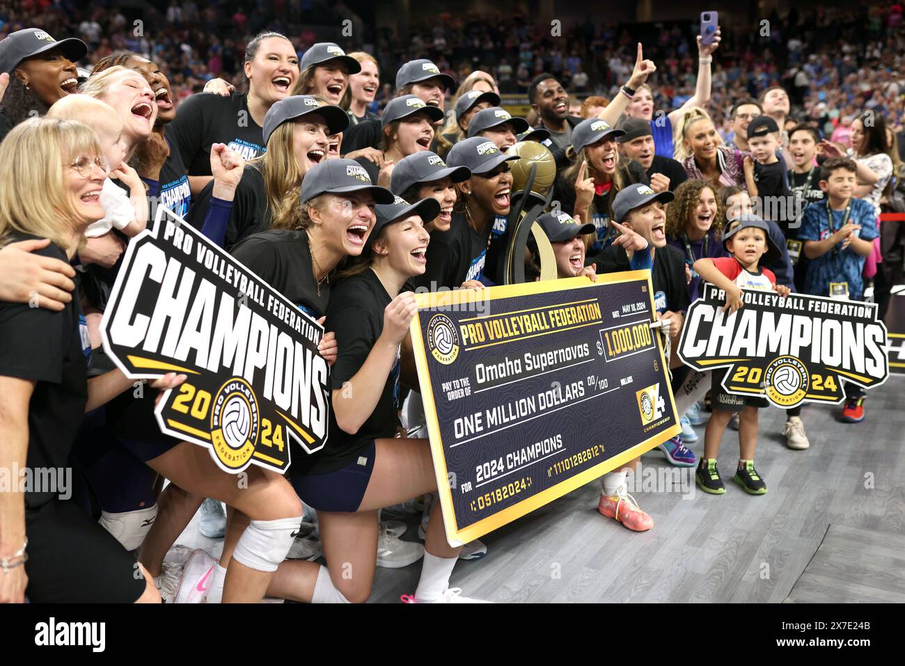 Supernovas volleyball hi-res stock photography and images - Alamy