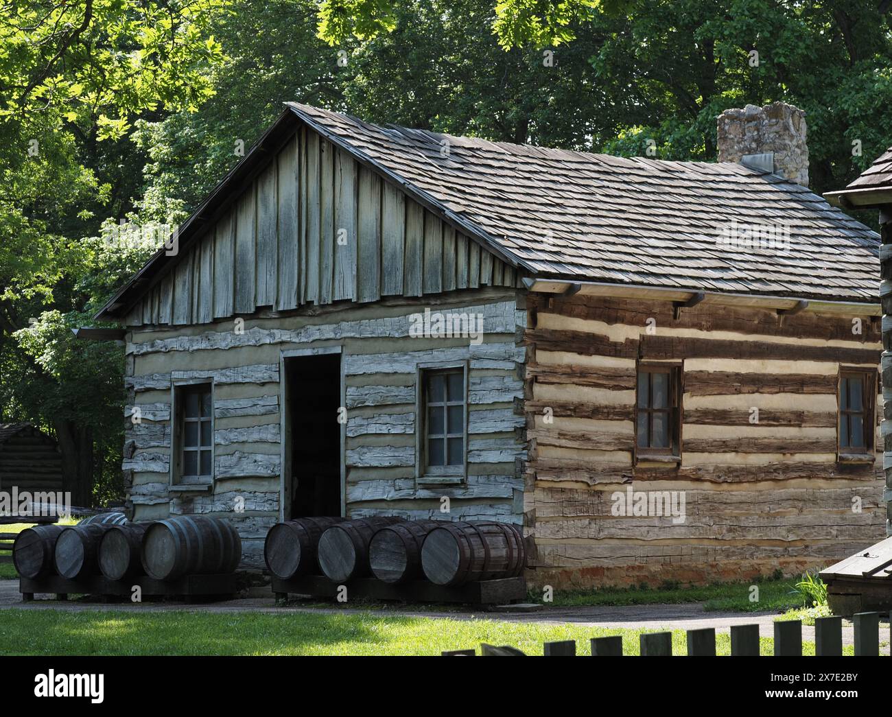 Onstott Cooper Shop at New Salem State Historic Site in Illinois Stock ...