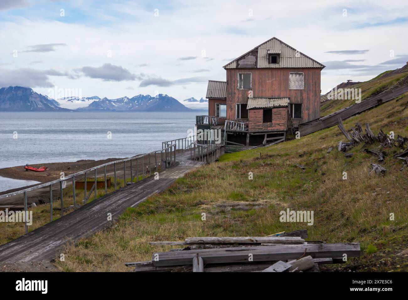 Russian coal mining outpost at Barentsburg Svalbard Stock Photo - Alamy