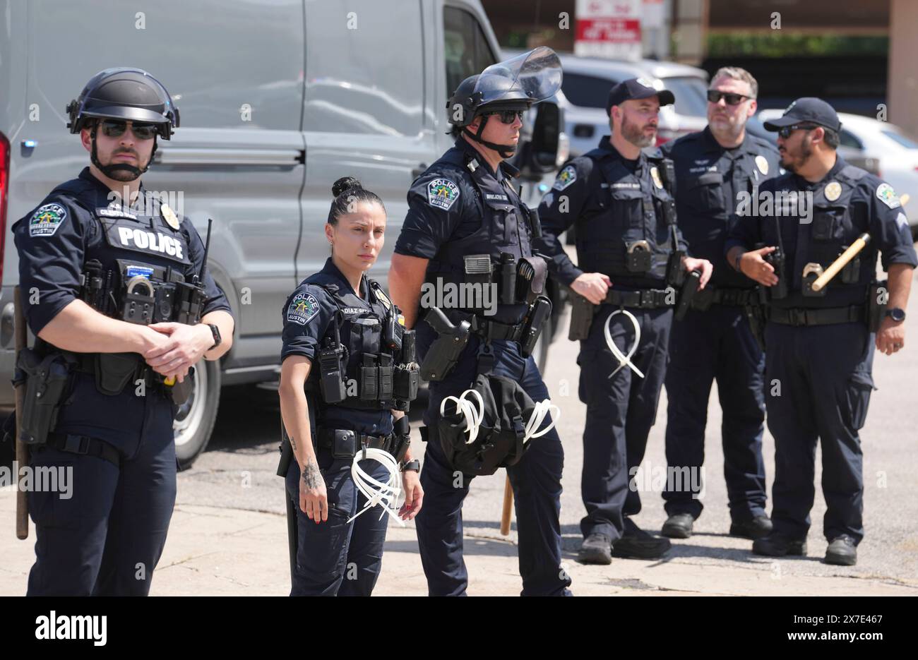 Austin, Texas, USA, May 19 2024: Austin police block access to the Governor's Mansion as pro ...