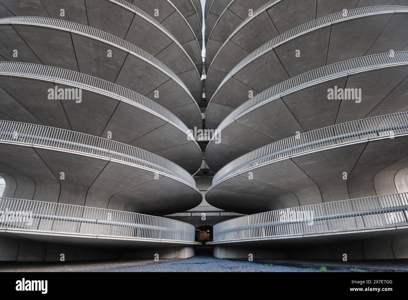 Spiral concrete ramp hi-res stock photography and images - Alamy