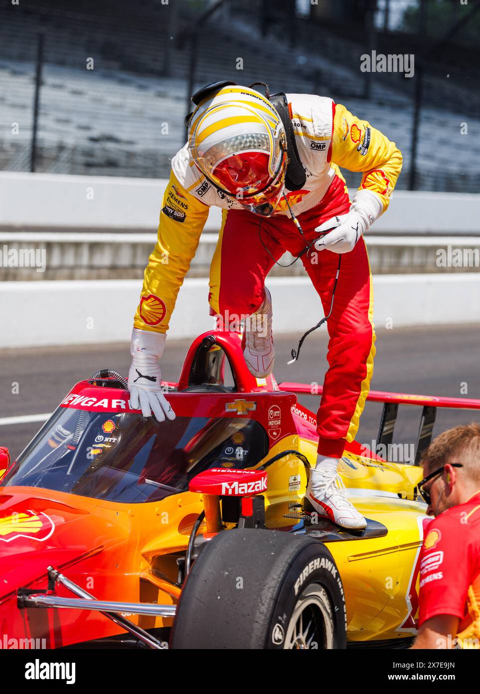 Indianapolis, USA. 19th May, 2024. INDIANAPOLIS, INDIANA - MAY 19: Indy car racer Josef ...