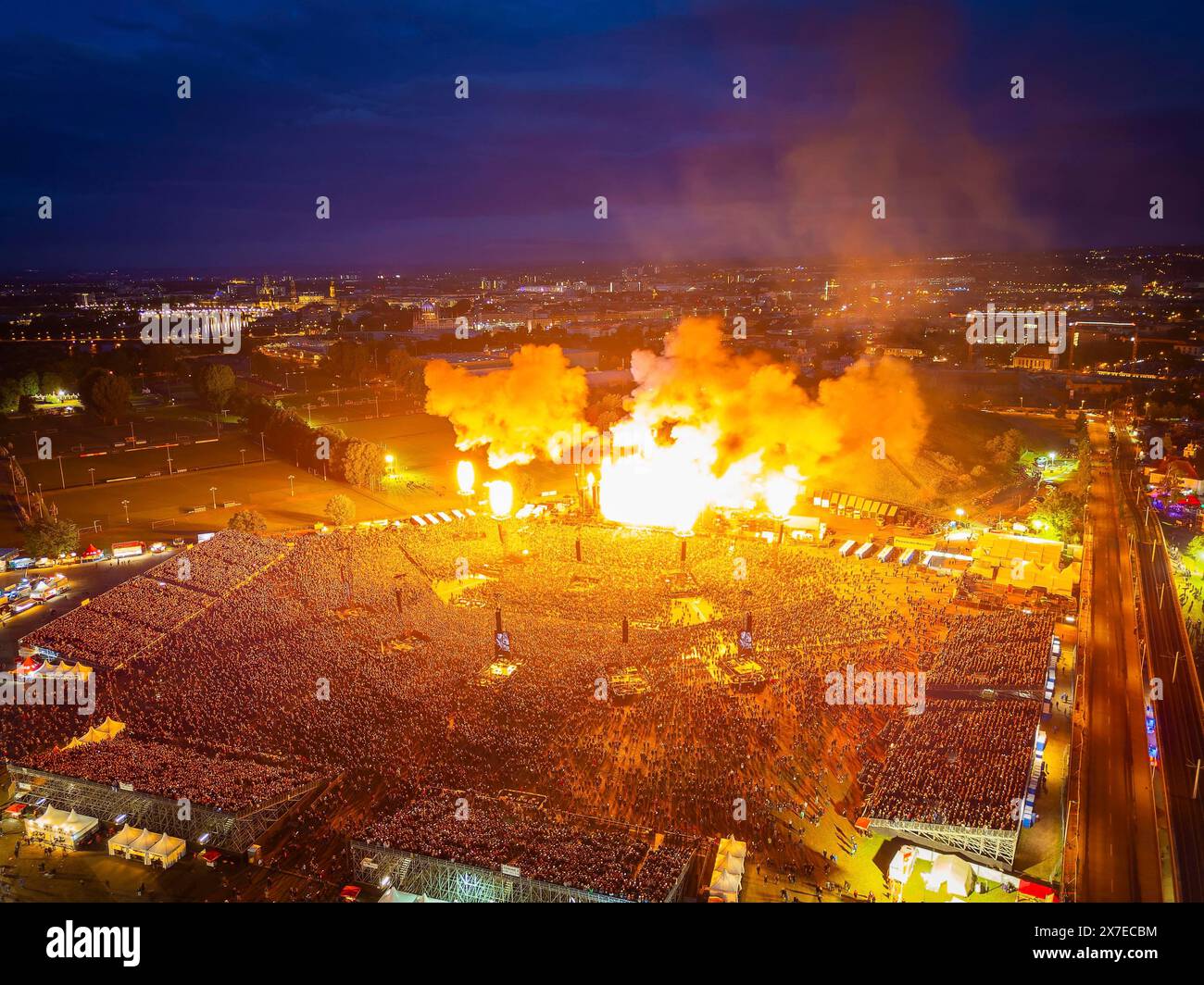 A total of around 200, 000 people attended the 4 concerts by the German ...