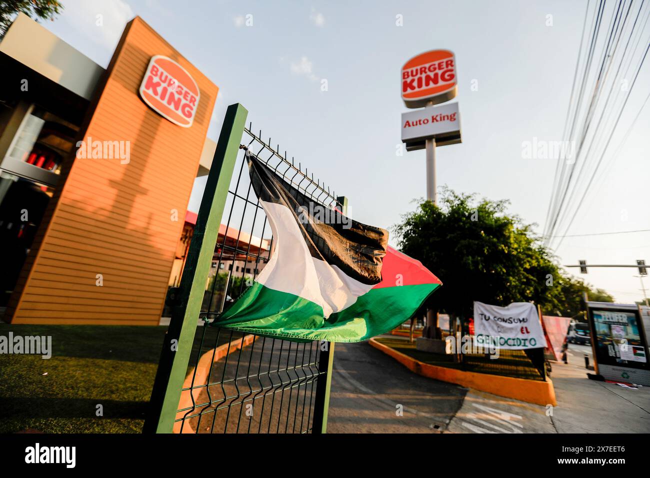 Boycott mexico hi-res stock photography and images - Alamy