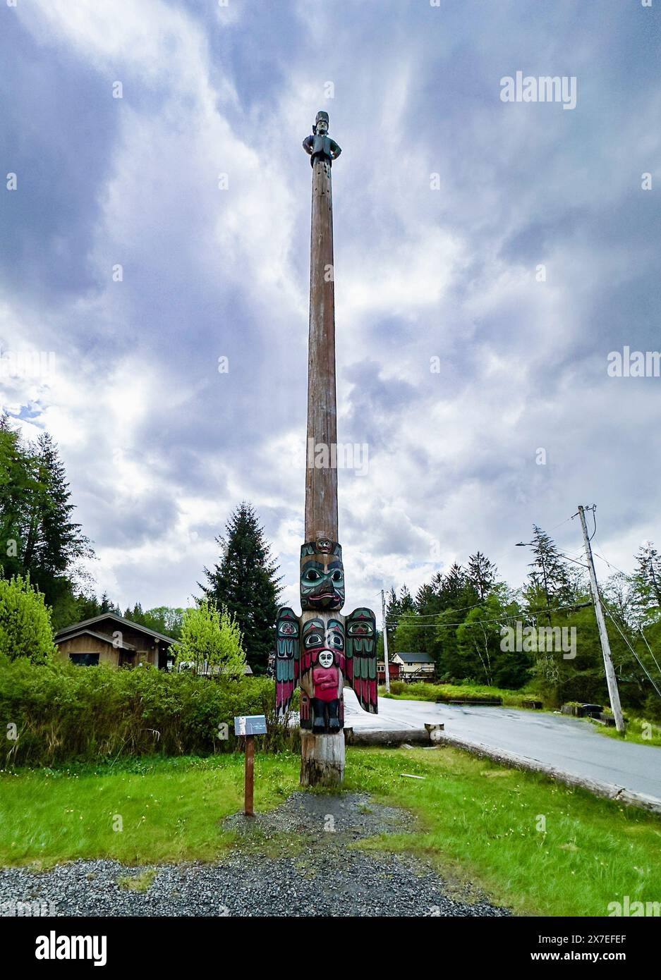 President Abraham Lincoln Totem Pole copy, is located in Saxman Totem ...
