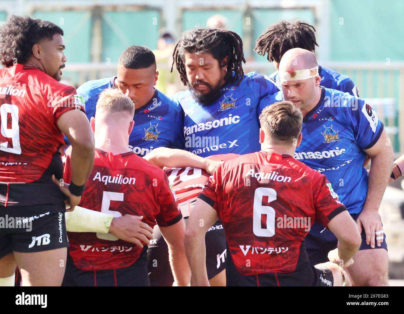 Tokyo, Japan. 18th May, 2024. Saitama Panasonic Wild Knights front row ...
