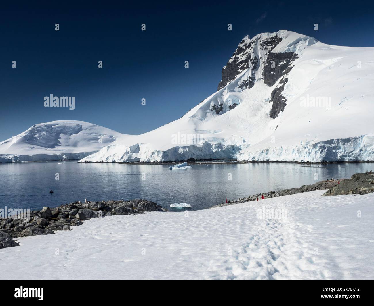 Buache bay hi-res stock photography and images - Alamy
