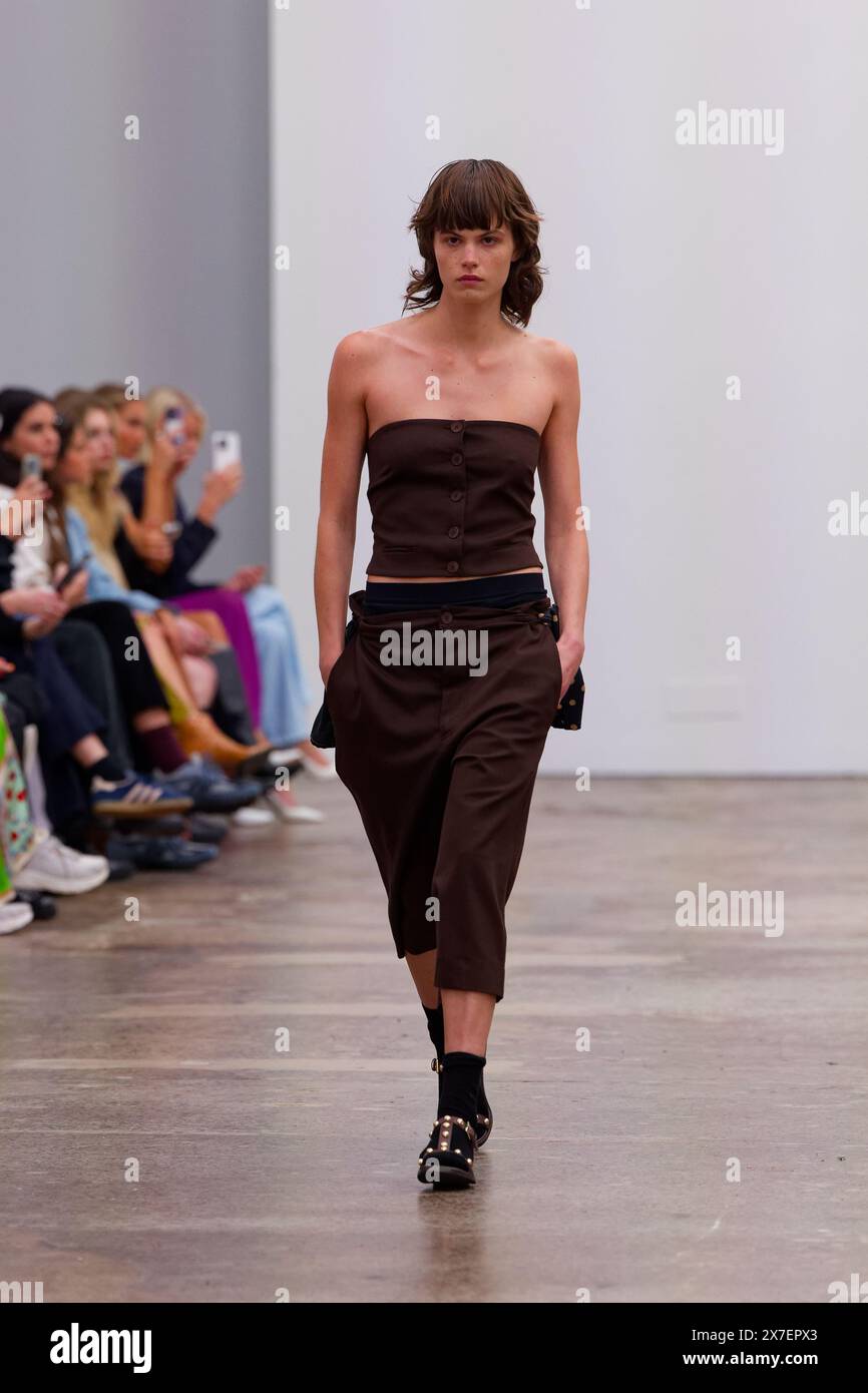 A model walks the runway during the MADRE NATURA show during Australian ...