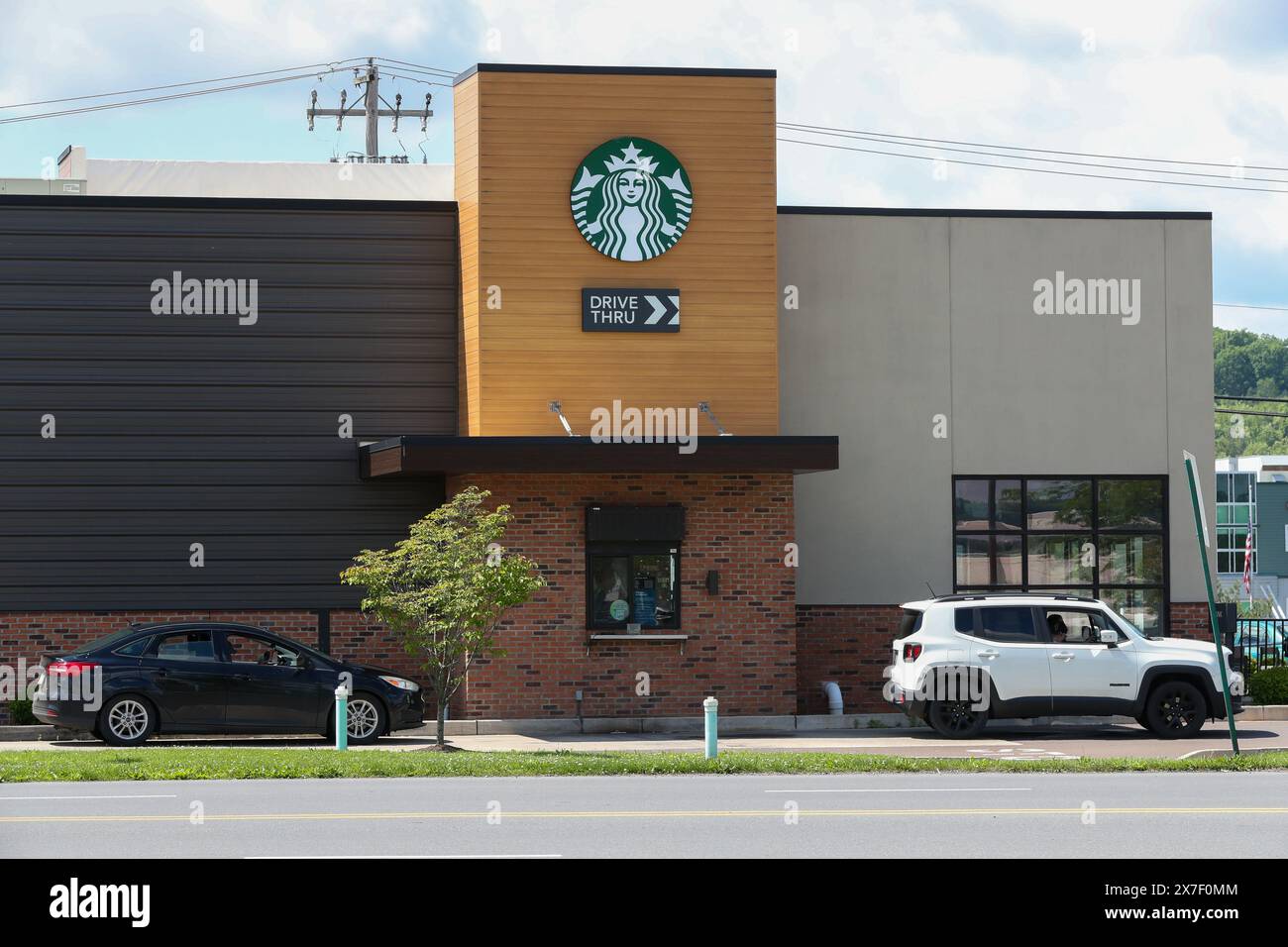 Bloomsburg, United States. 19th May, 2024. Cars are seen at a Starbucks ...