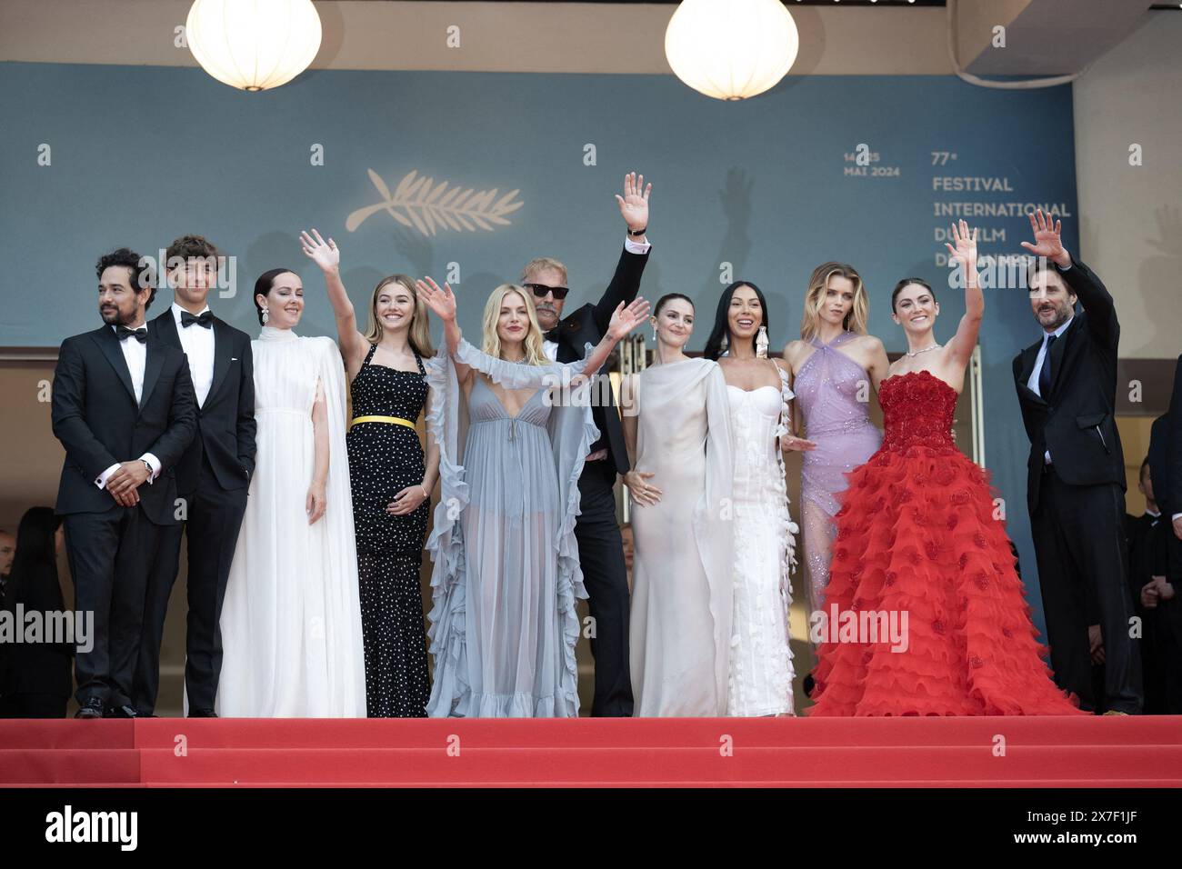 Alejandro Edda, Hayes Costner, Jena Malone, Georgia MacPhail, Sienna ...