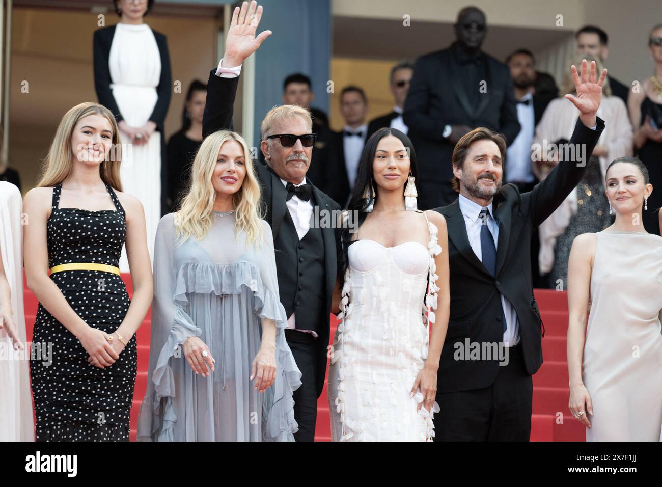 Georgia MacPhail, Sienna Miller, Kevin Costner, Wase Chief, Luke Wilson ...