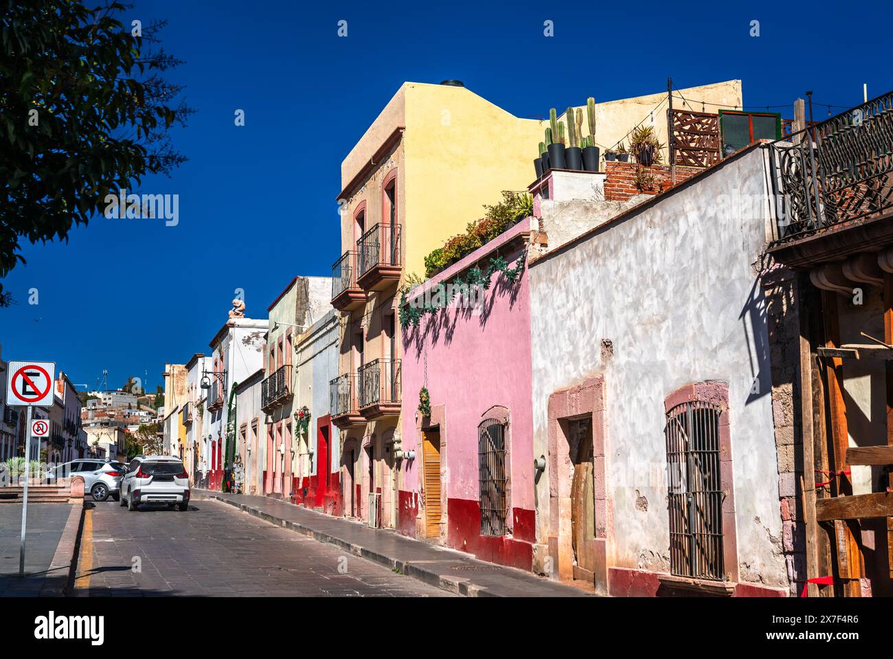 Traditional houses in the old town of Zacatecas, UNESCO world heritage ...