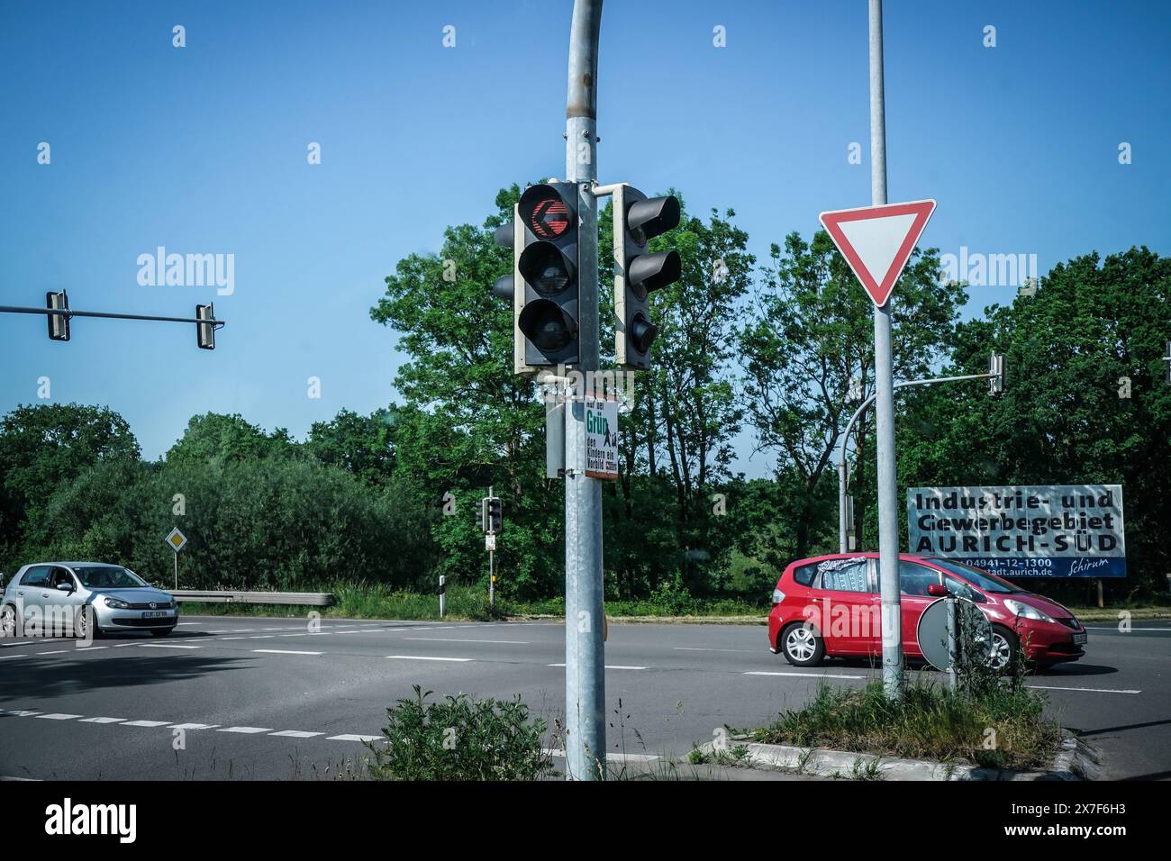Aurich, Niedersachsen, Deutschland, Europa: Ampelanlage, Kreuzung ...