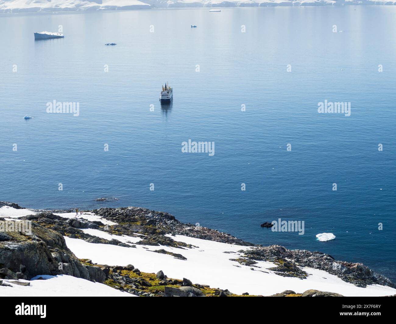Antarctic cruise ship anchored at Palaver Point, Two Hummock Island ...