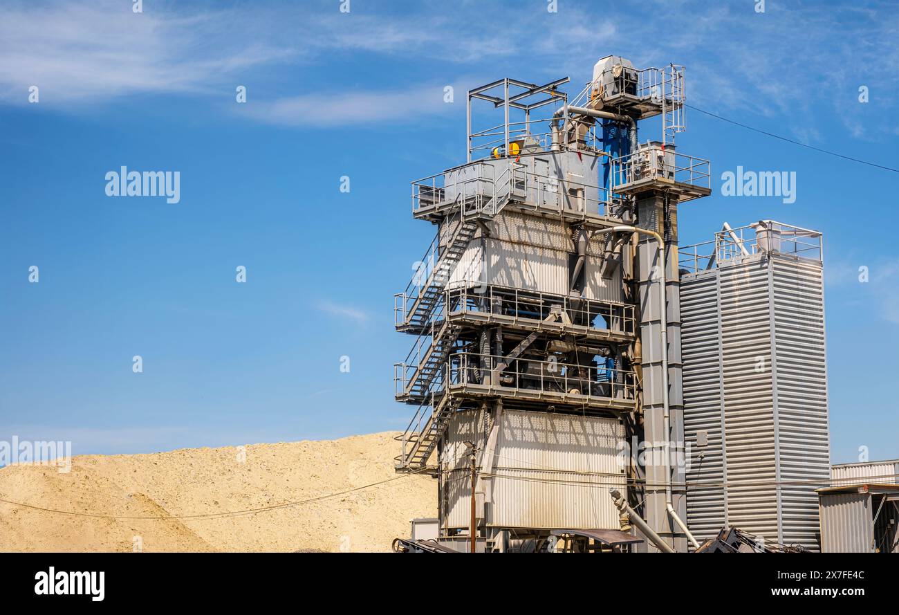 cement plant factory manufacturing Industrial architecture Stock Photo ...