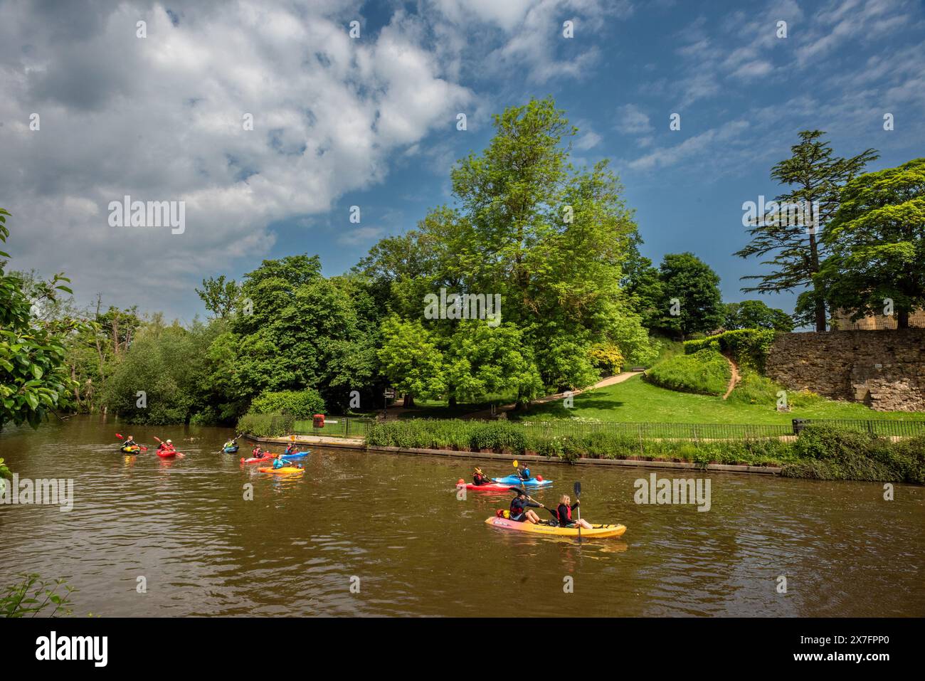 Tonbridge, May 19th 2024: Paddleboarding and kayaking on the River ...