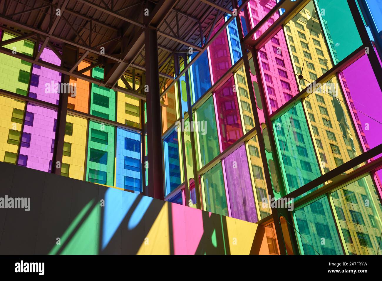 North light windows hi-res stock photography and images - Alamy