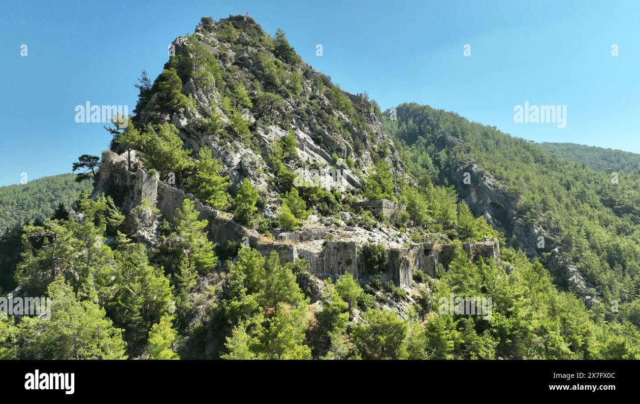 Alara Castle was built by the Seljuk sultan Alaeddin Keykubat in 1232 ...