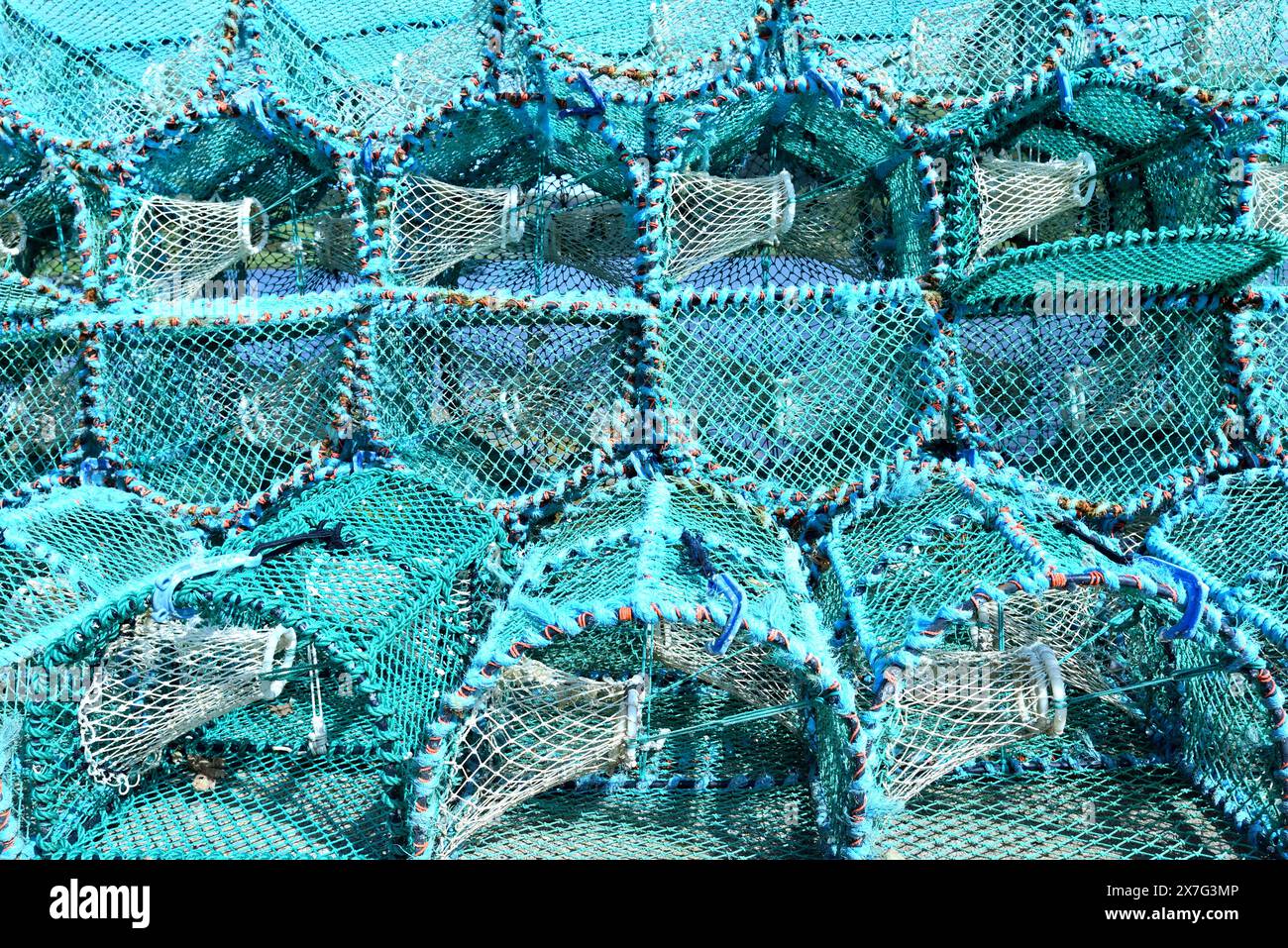 Artisanal fishing hi-res stock photography and images - Alamy