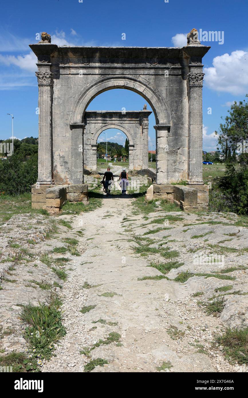 Pont Flavien (Saint Chamas,Provence,France Stock Photo - Alamy