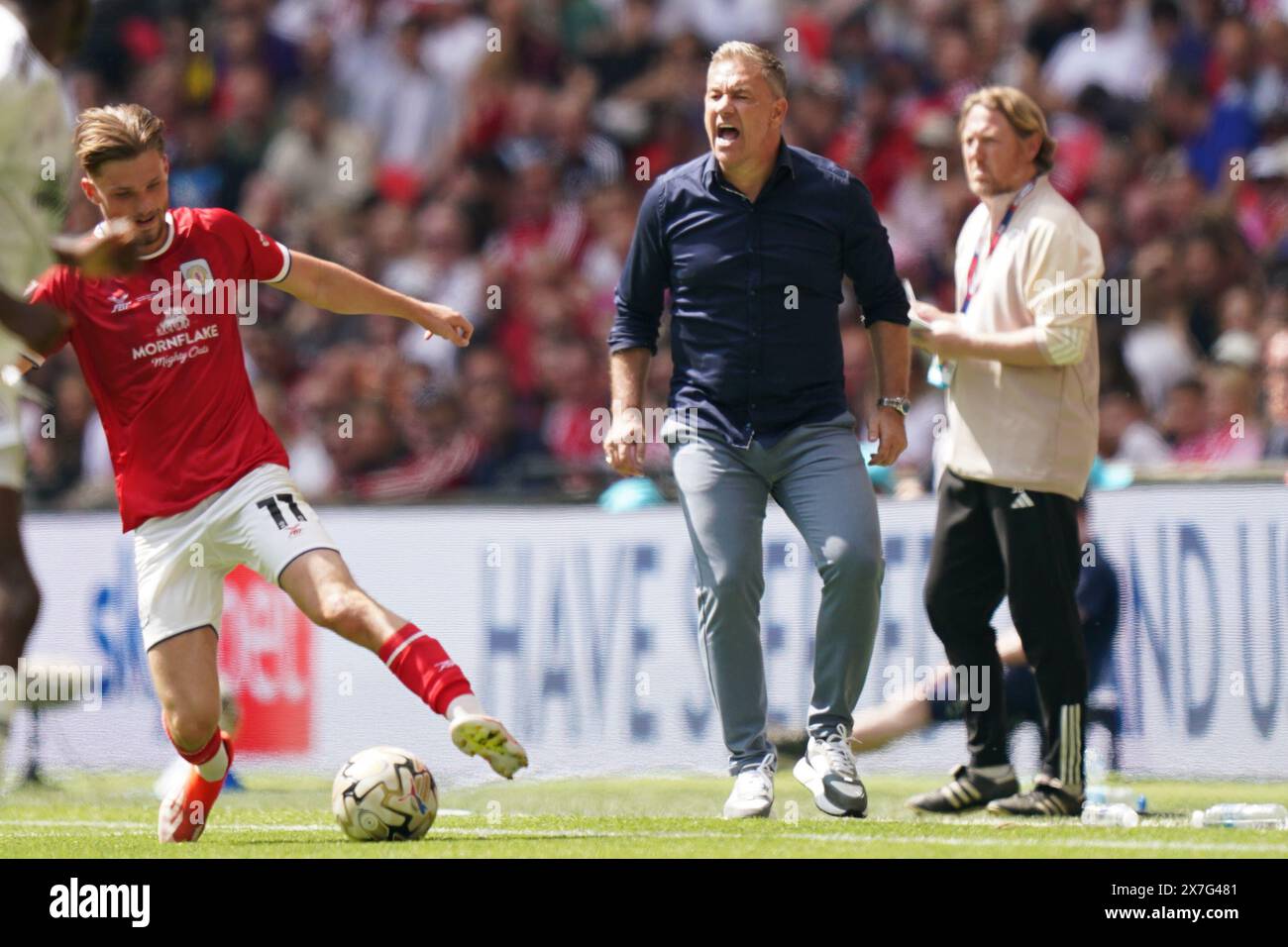 Crewe alexandra wembley hi-res stock photography and images - Alamy