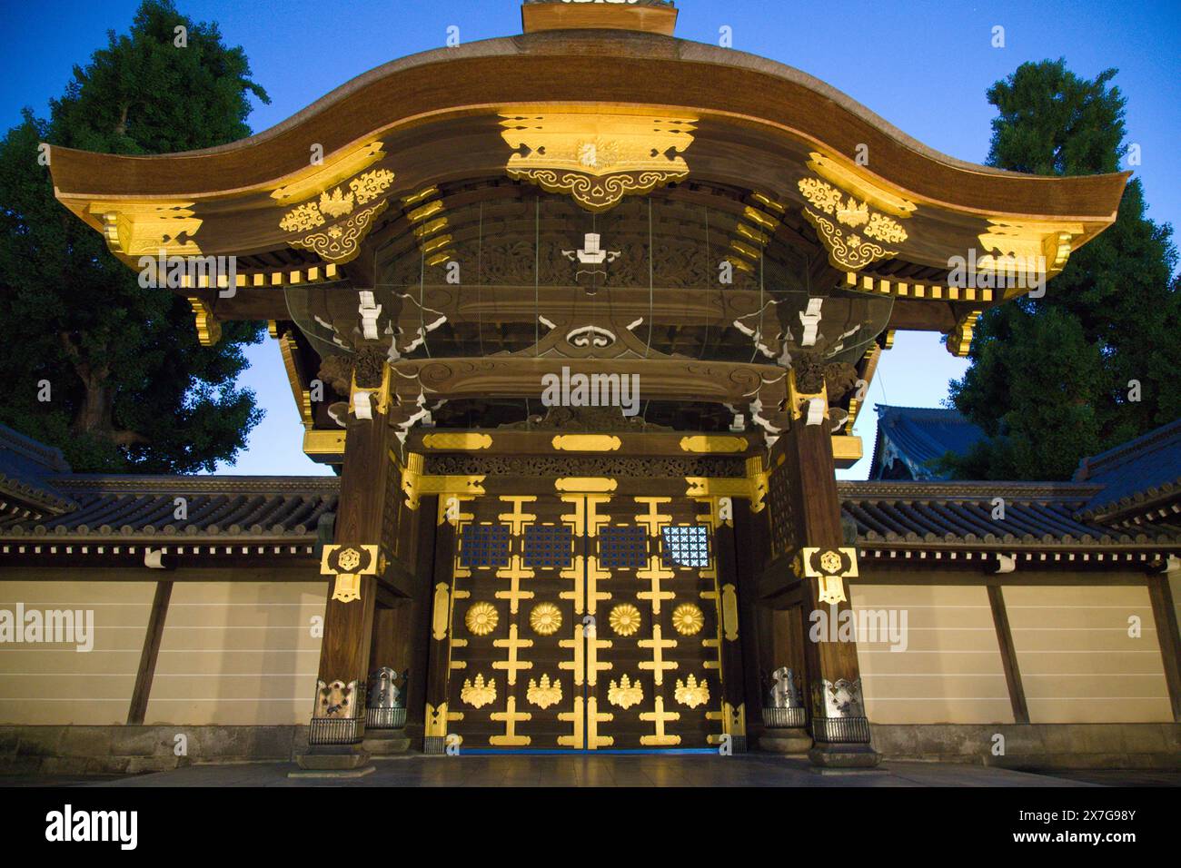 Japan, Kyoto, Higashi Honganji Temple, gate Stock Photo - Alamy