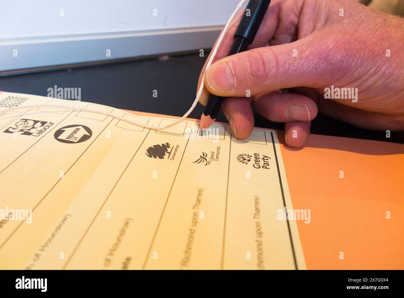 Postal ballot paper general hi-res stock photography and images - Alamy