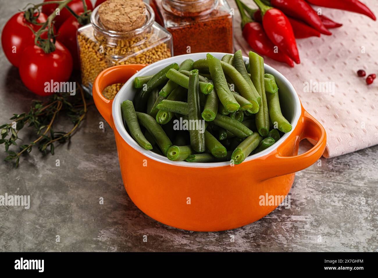Vegan cuisine - boiled green bean snack Stock Photo - Alamy