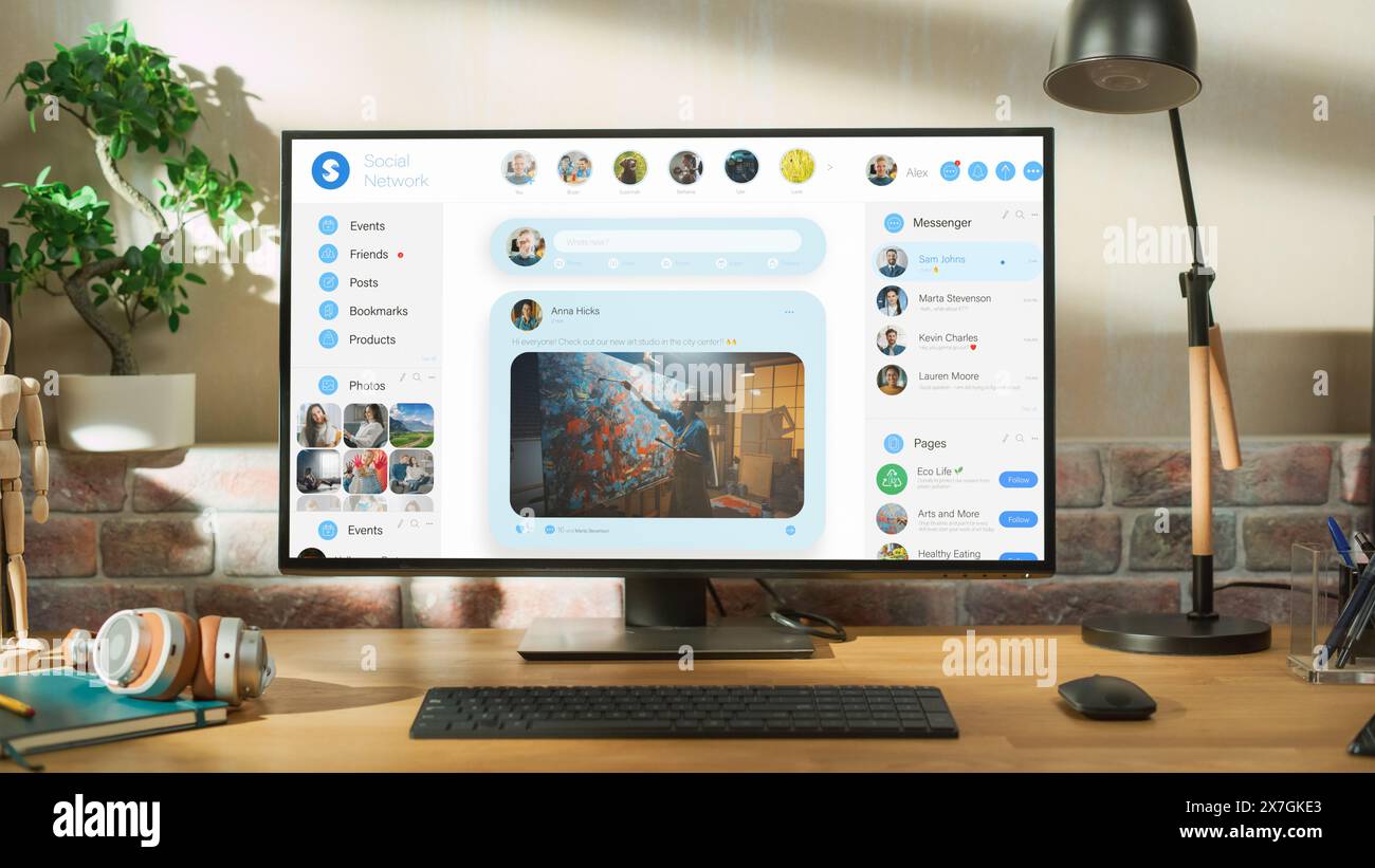 Animation social media post on hi-res stock photography and images - Alamy