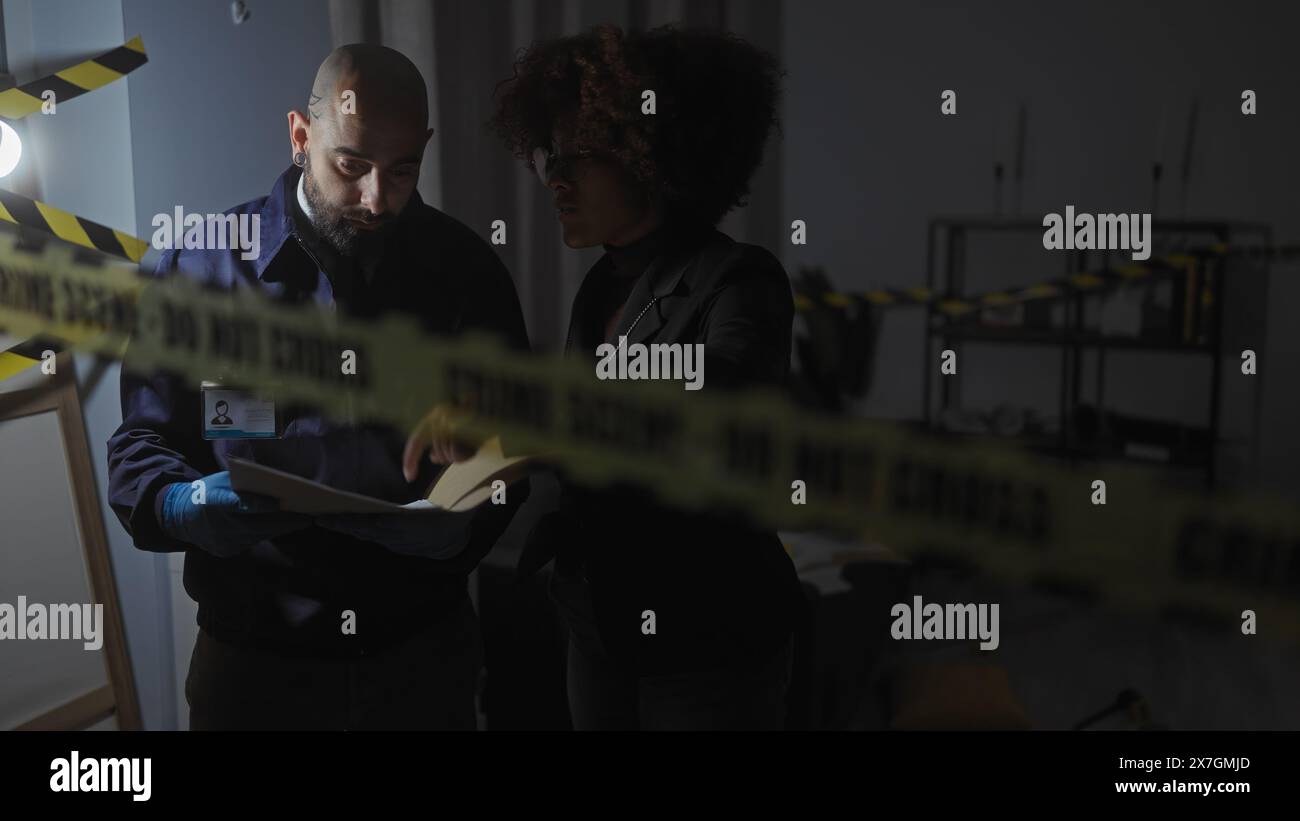 Collecting clues hi-res stock photography and images - Alamy