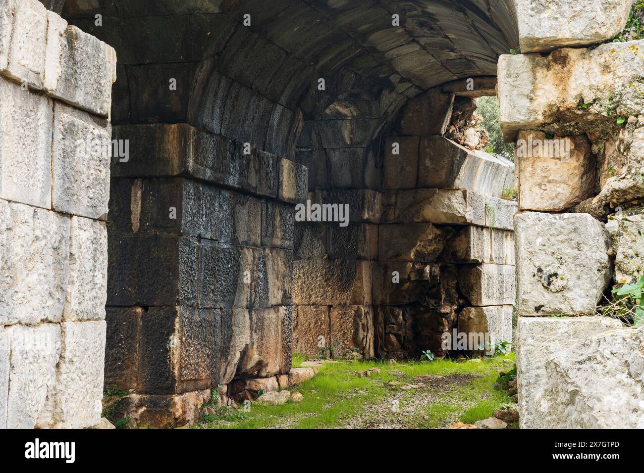 Interior view of ancient stone archway Stock Photo - Alamy