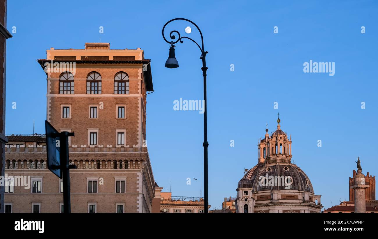 Central hub of rome hi-res stock photography and images - Alamy