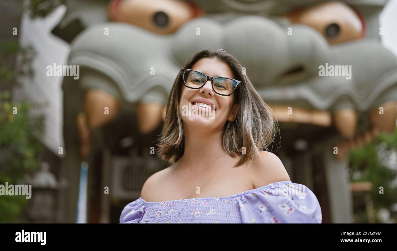 Giant smile teeth hi-res stock photography and images - Alamy