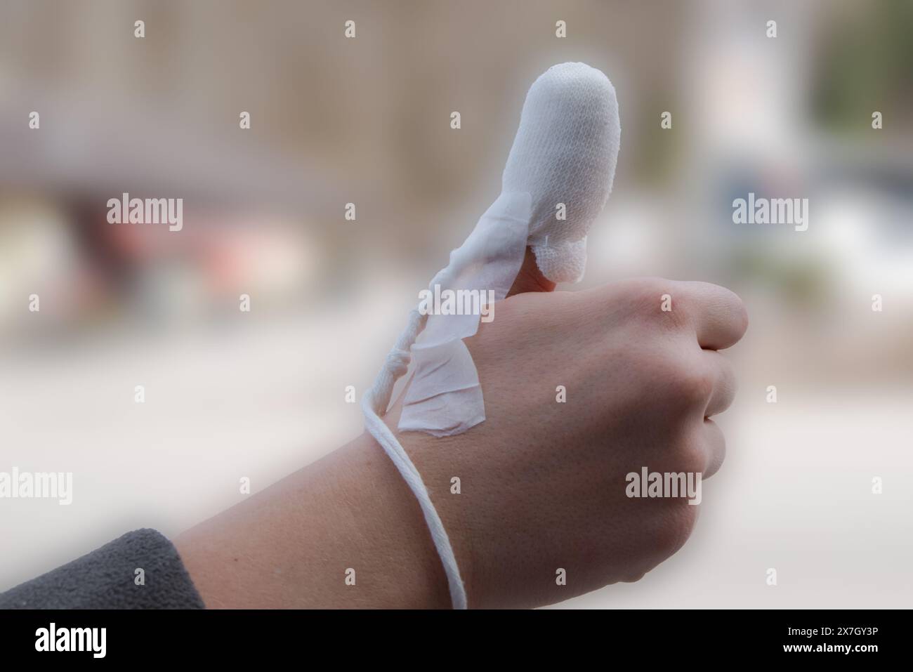 thumb, injury, bandage, hand, finger, pain, thumbs up Stock Photo - Alamy