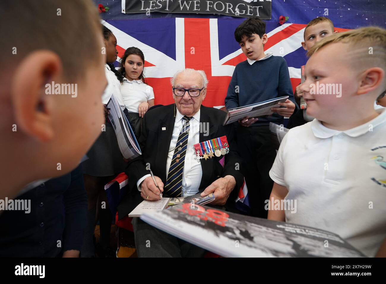 D-Day veteran and Ambassador for the British Normandy Memorial, Ken Hay ...