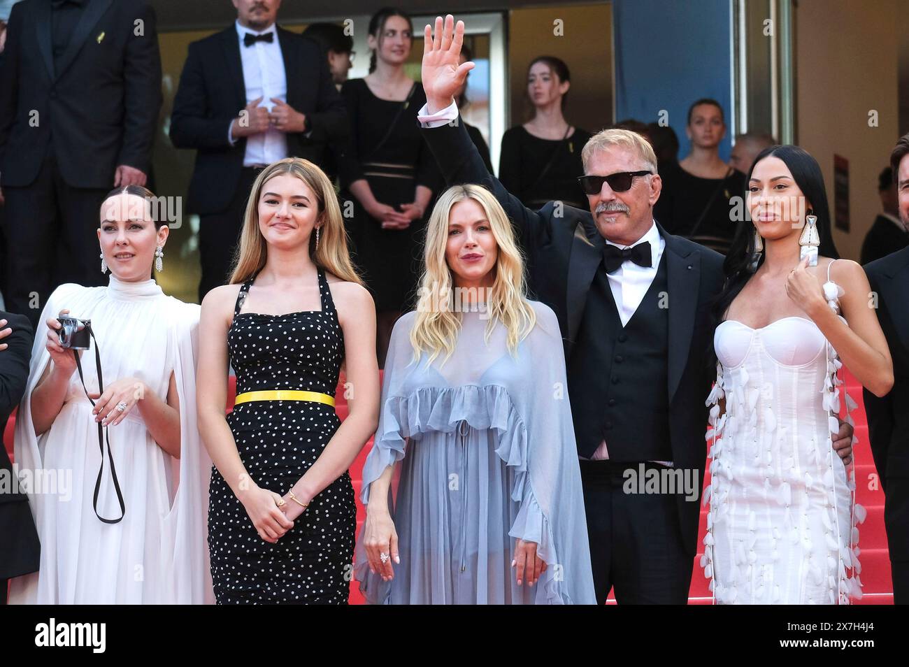 Jena Malone, Georgia MacPhail, Sienna Miller, Kevin Costner und Wase ...