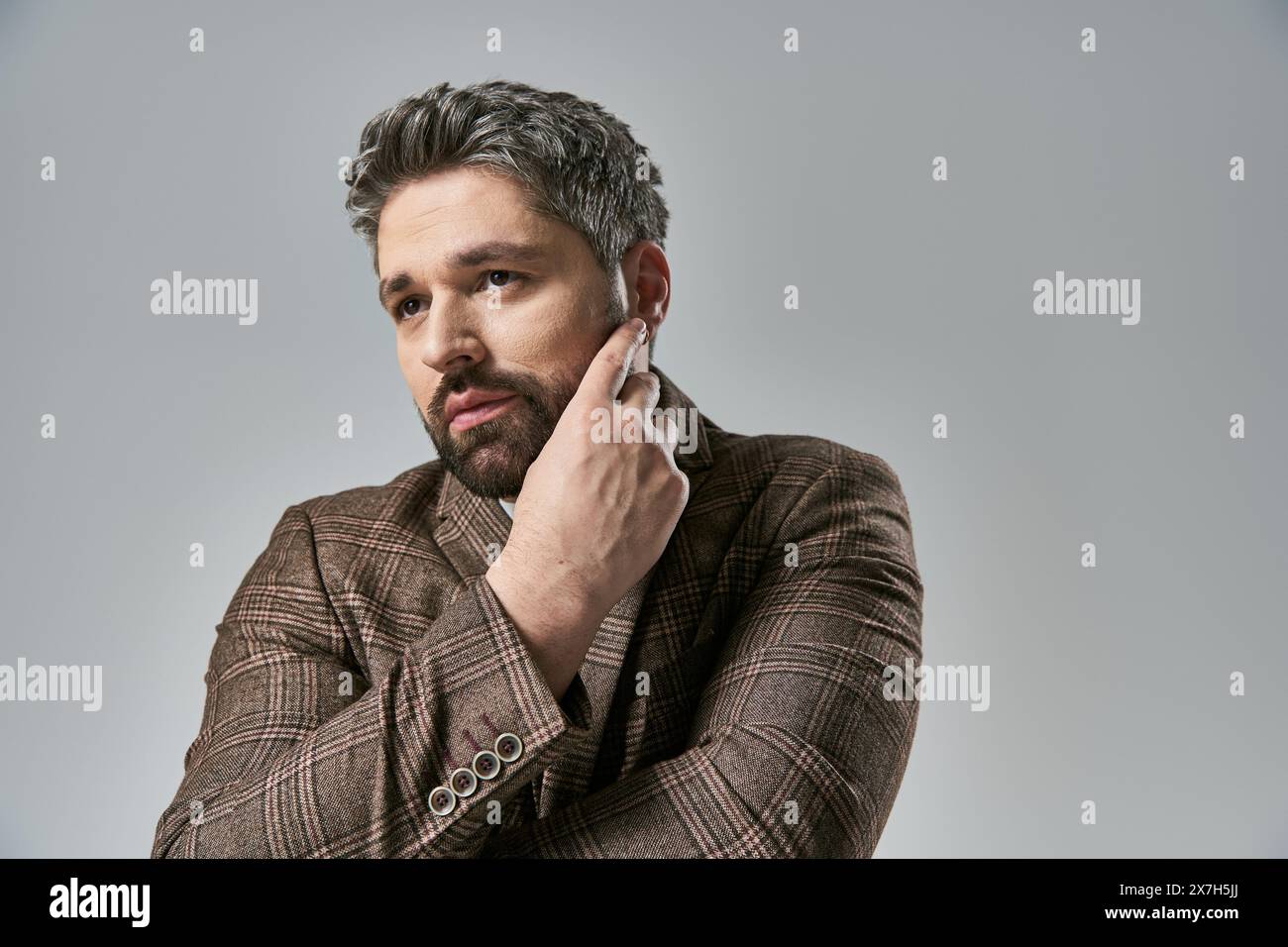 Neutral toned jacket hi-res stock photography and images - Alamy