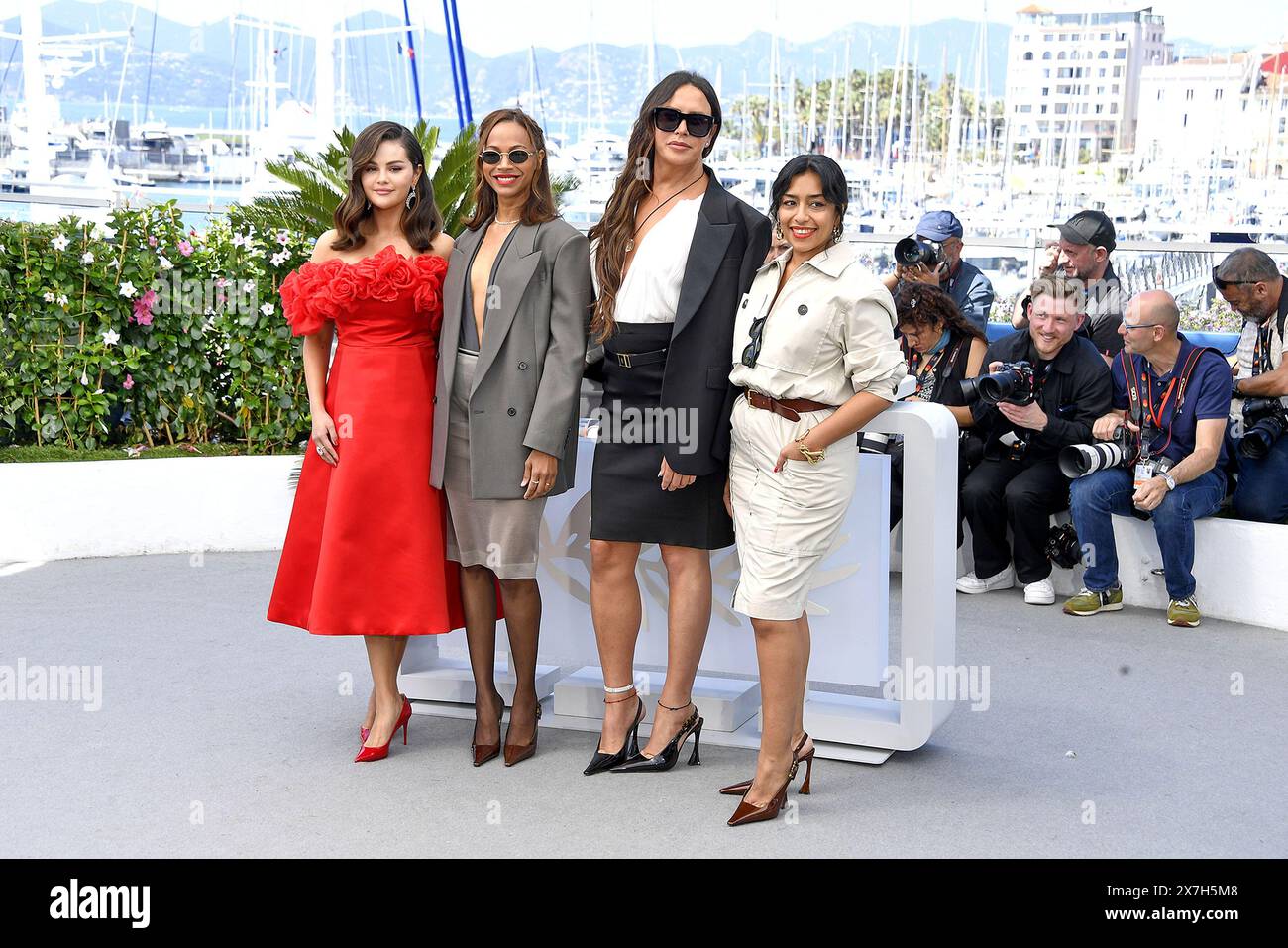 Selena Gomez, Zoe Saldana, Karla Sofía Gascon und Adriana Paz beim ...