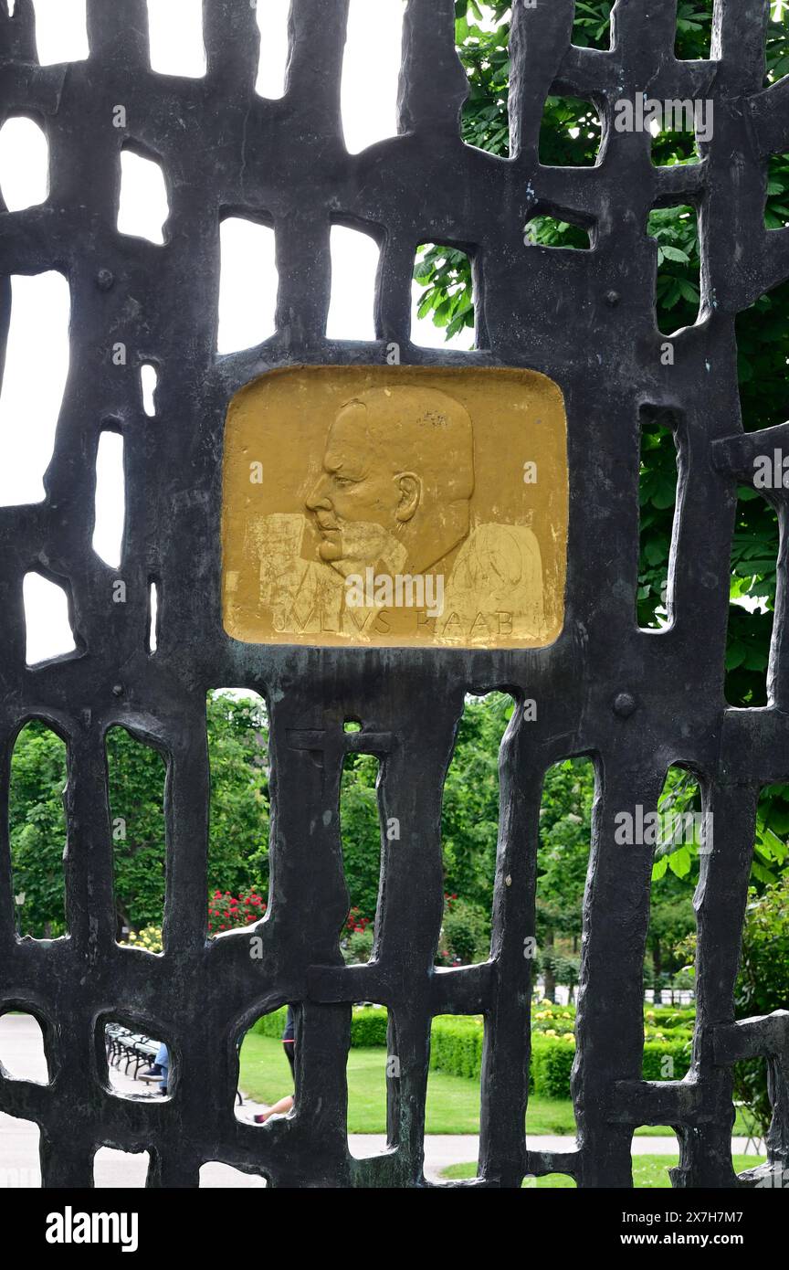 Julius raab monument hi-res stock photography and images - Alamy