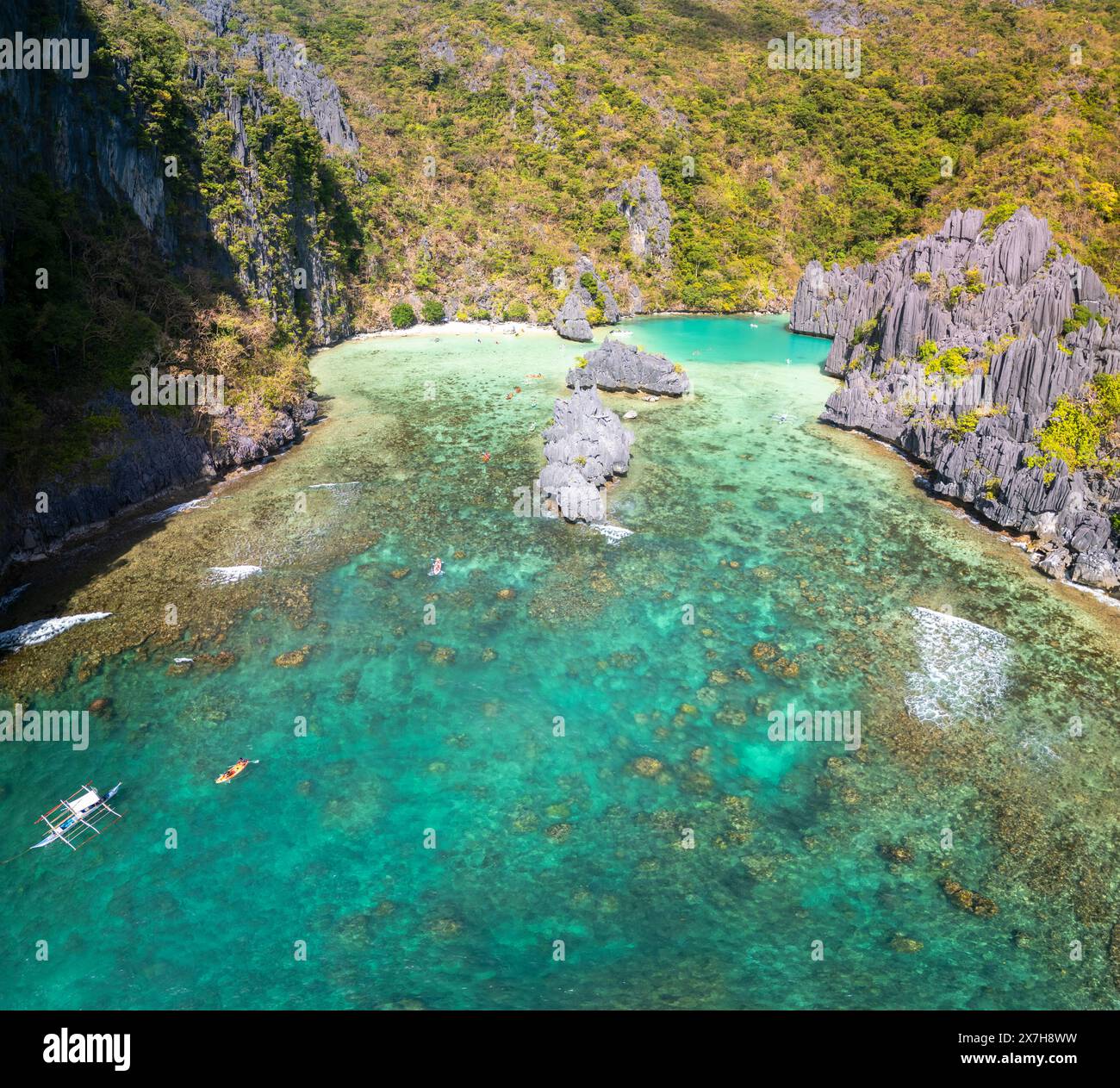 Cadlao Lagoon, Cadlao Island, El Nido, Bacuit Bay, Palawan, Philippines ...