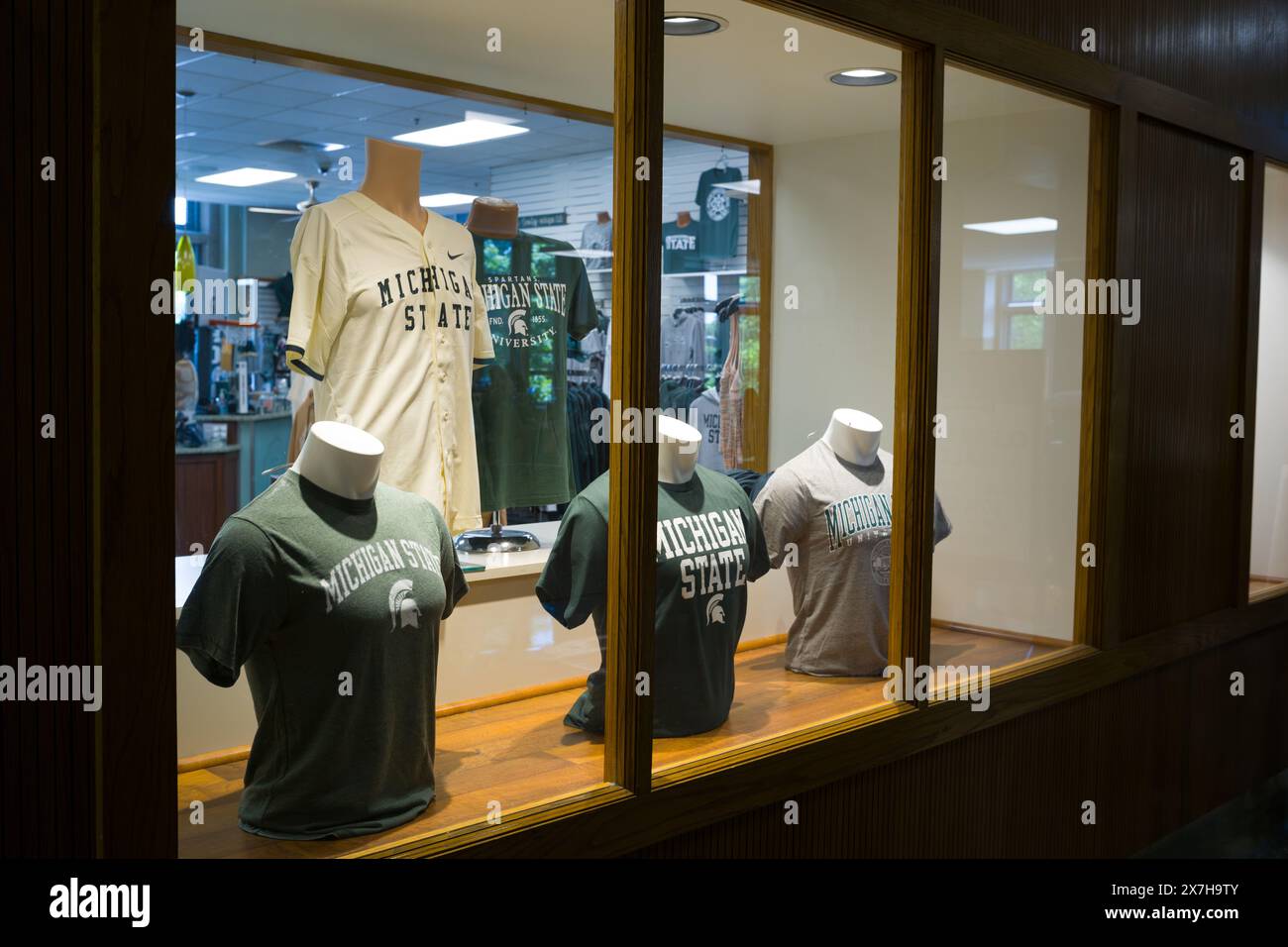 Merchandise hi-res stock photography and images - Alamy