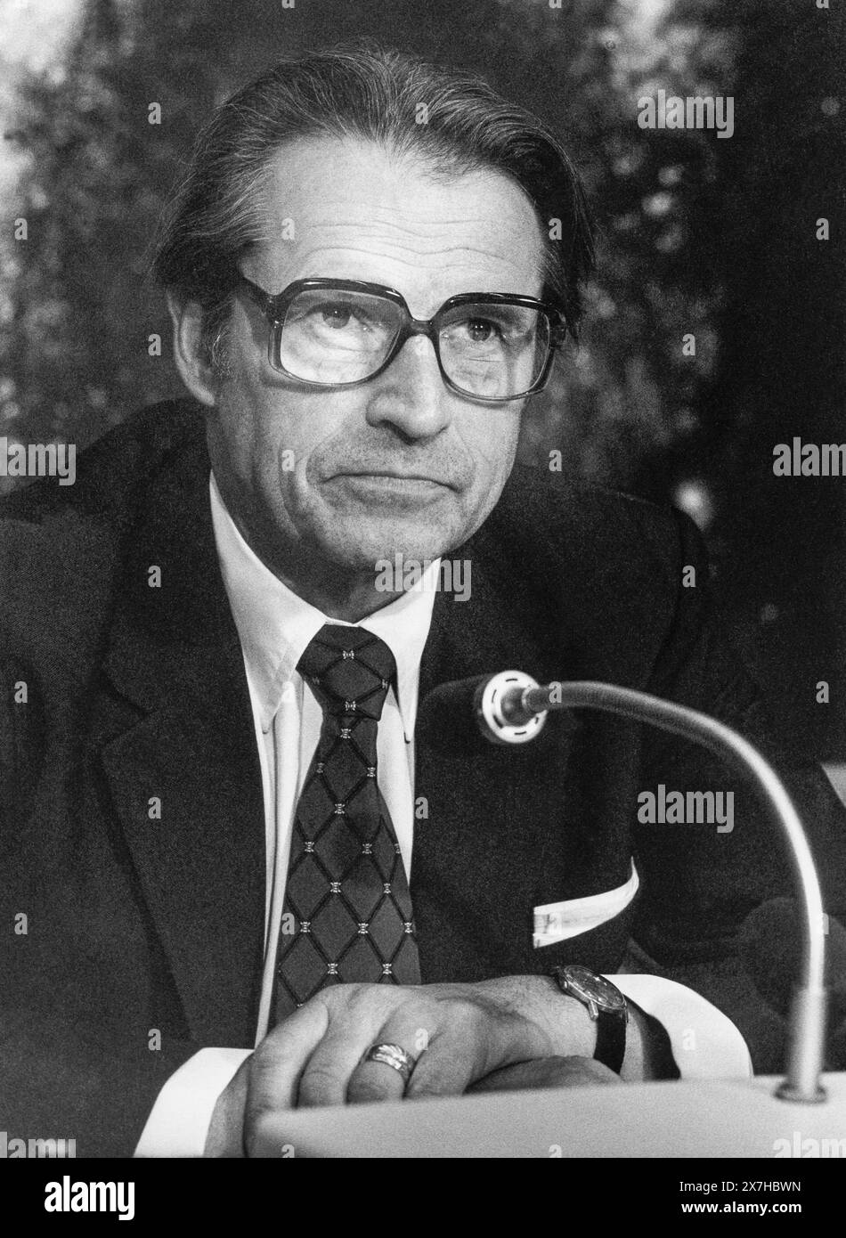 CURT NICOLIN Swedish industrialist and business leader who ended his ...