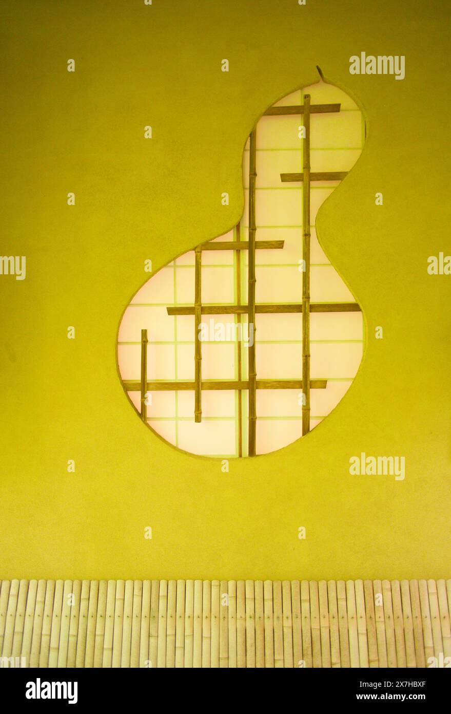 Japan, Kyoto, Taizoin Zen Temple, window Stock Photo - Alamy