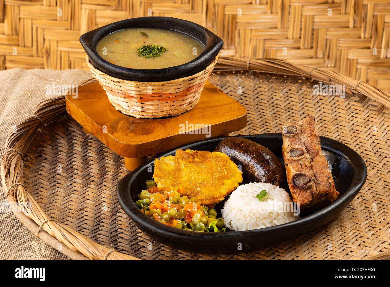 Traditional Colombian gastronomy - Wheat cuchuco - Roast peasant ...