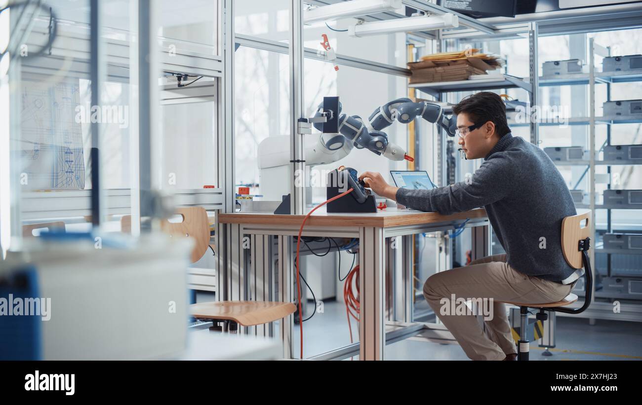 Automated build processes hi-res stock photography and images - Alamy