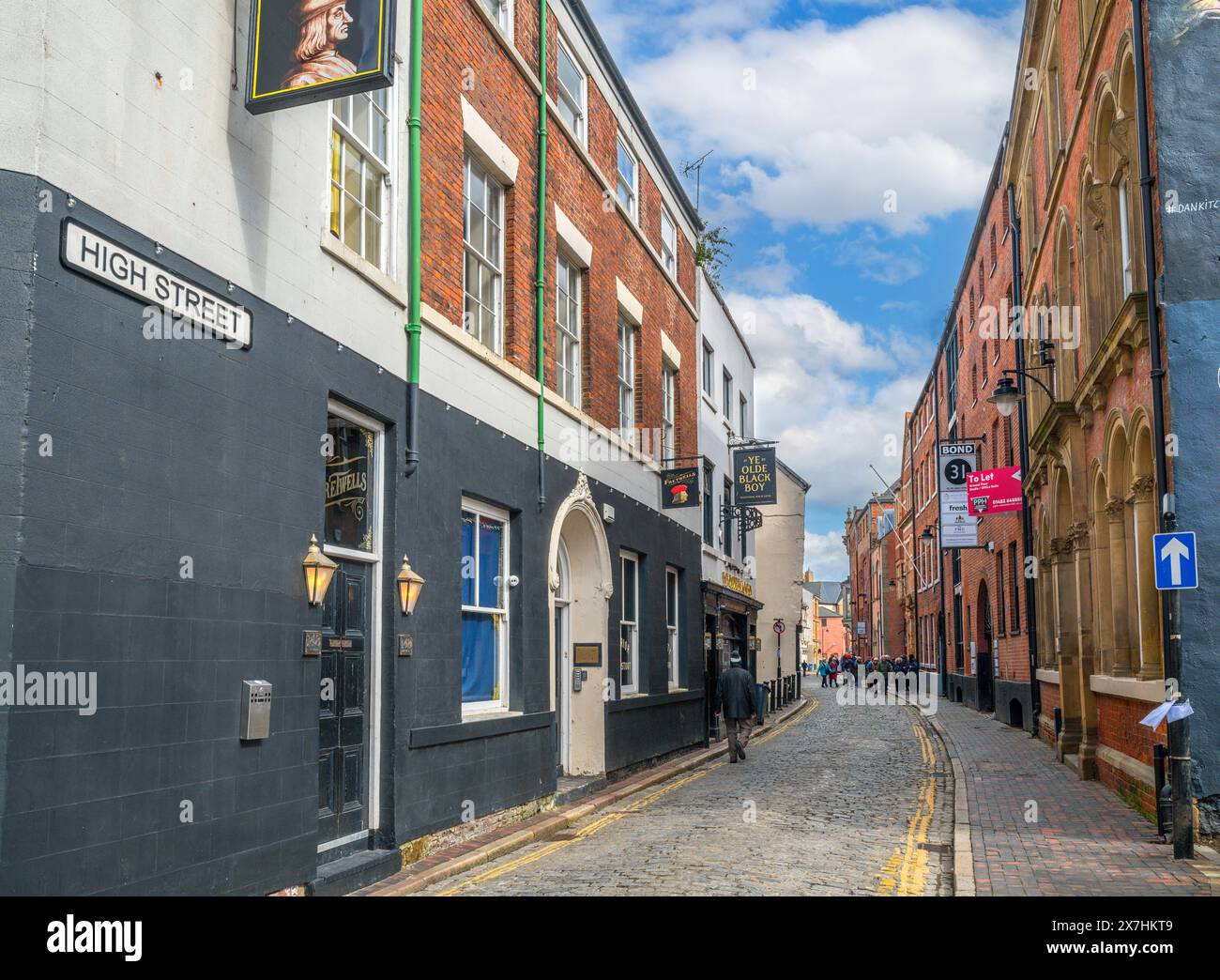 View down High Street in the old town, Hull, Yorkshire, England, UK ...