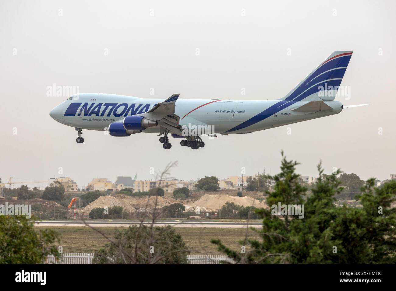 National Airlines Boeing 747-446F-SCD (REG: N537CA) arriving from Spain ...