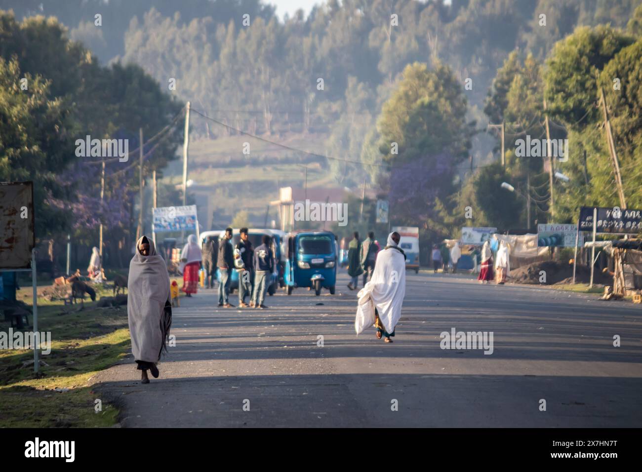 Streets of Korem in Ethiopia, with colorfully traditionally dressed ...