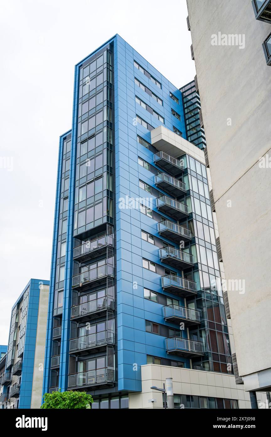 Cladding removal hi-res stock photography and images - Alamy