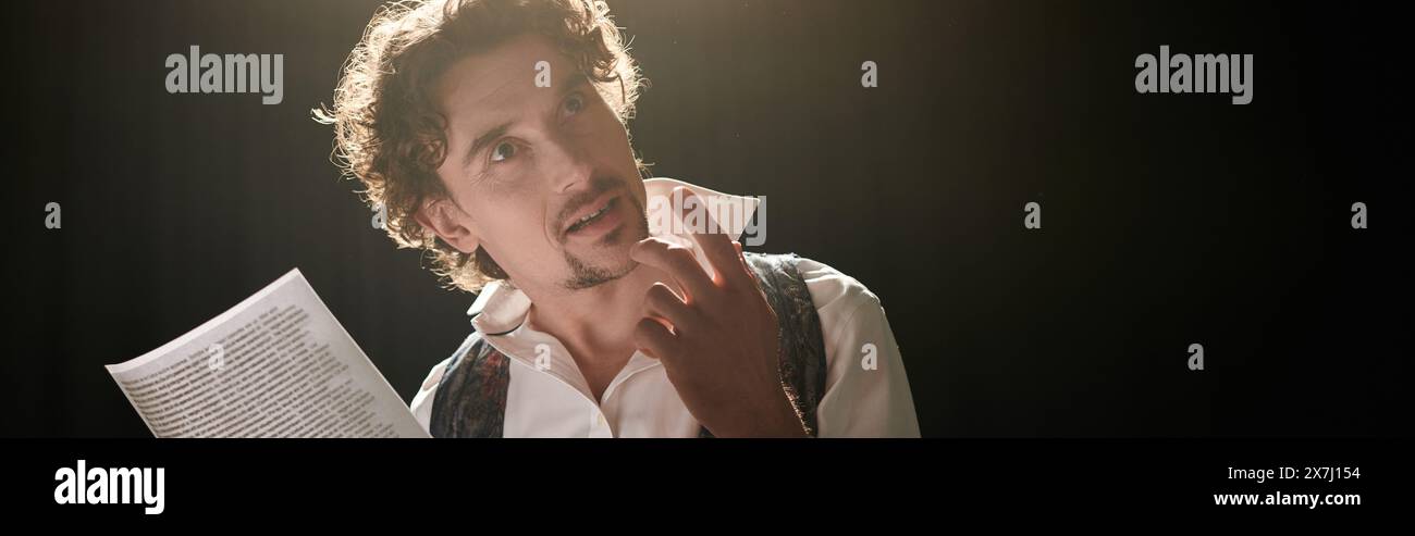 Actor script stage hi-res stock photography and images - Alamy